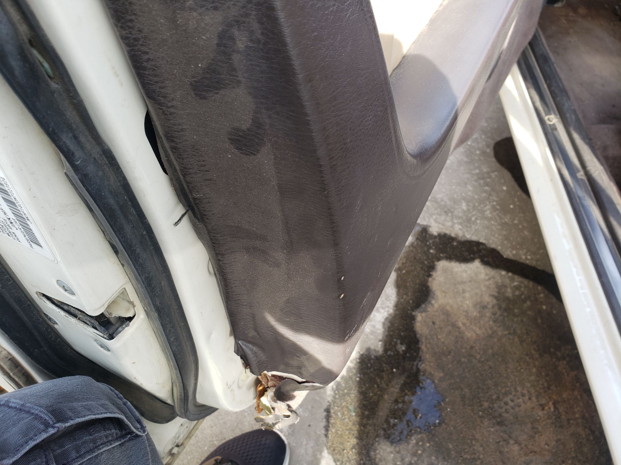 Interior – F31 Heroes